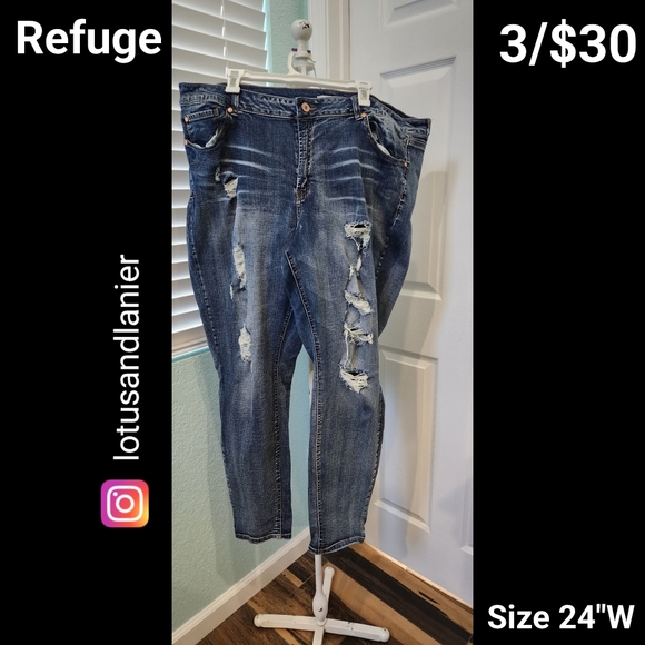refuge | Jeans | Refuge Distressed Straight Leg Jeans Sz 24w 33 | Poshmark